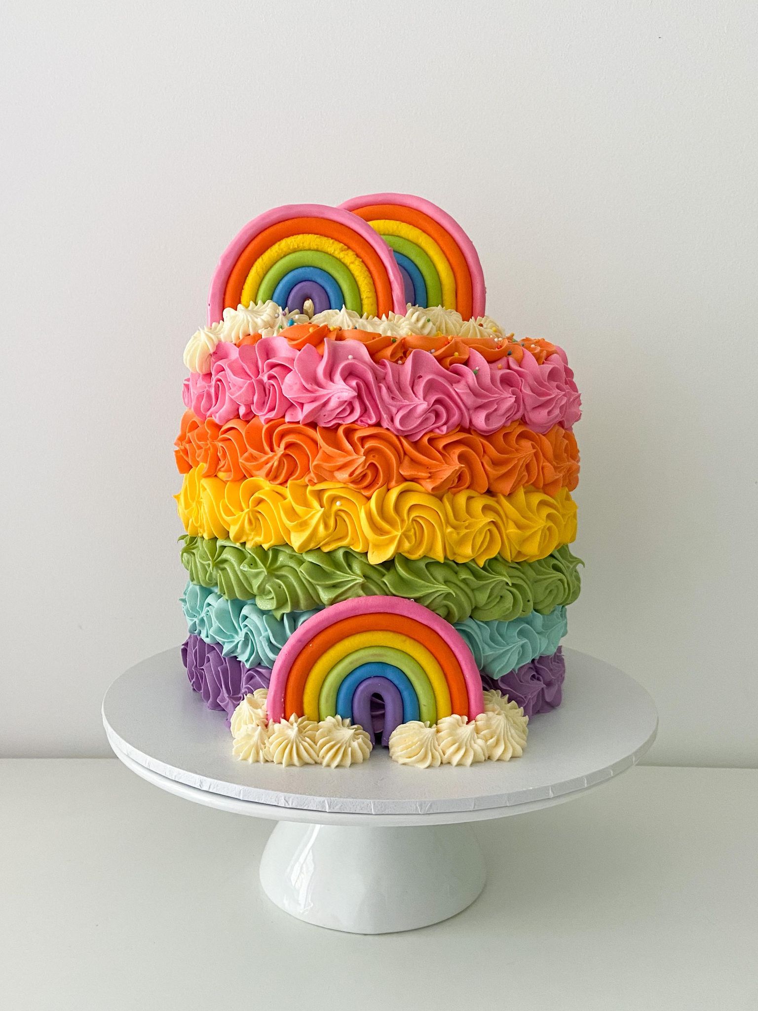 Deluxe Rainbow Cake | Frosting Cakery