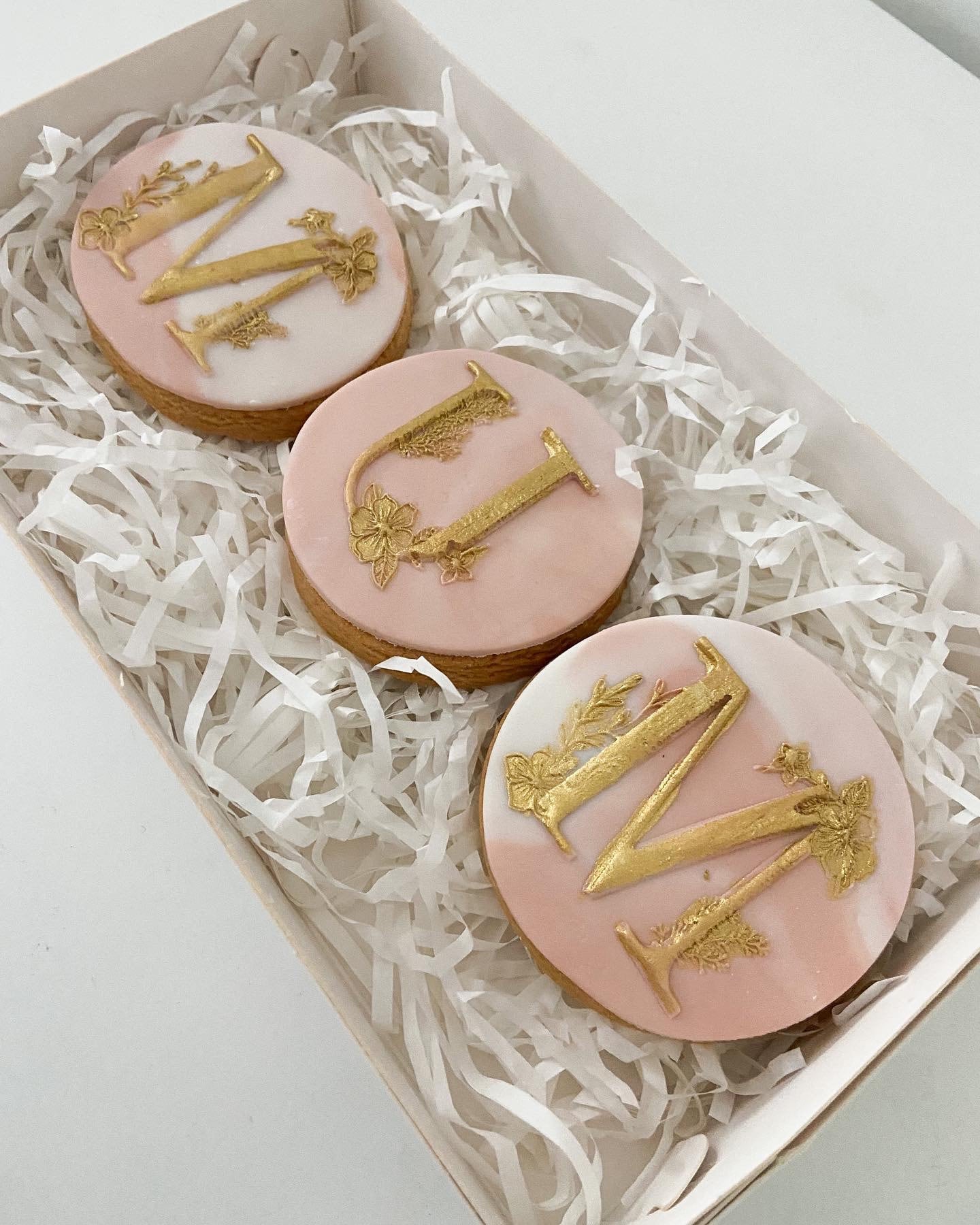 Mum Cookies | Frosting Cakery