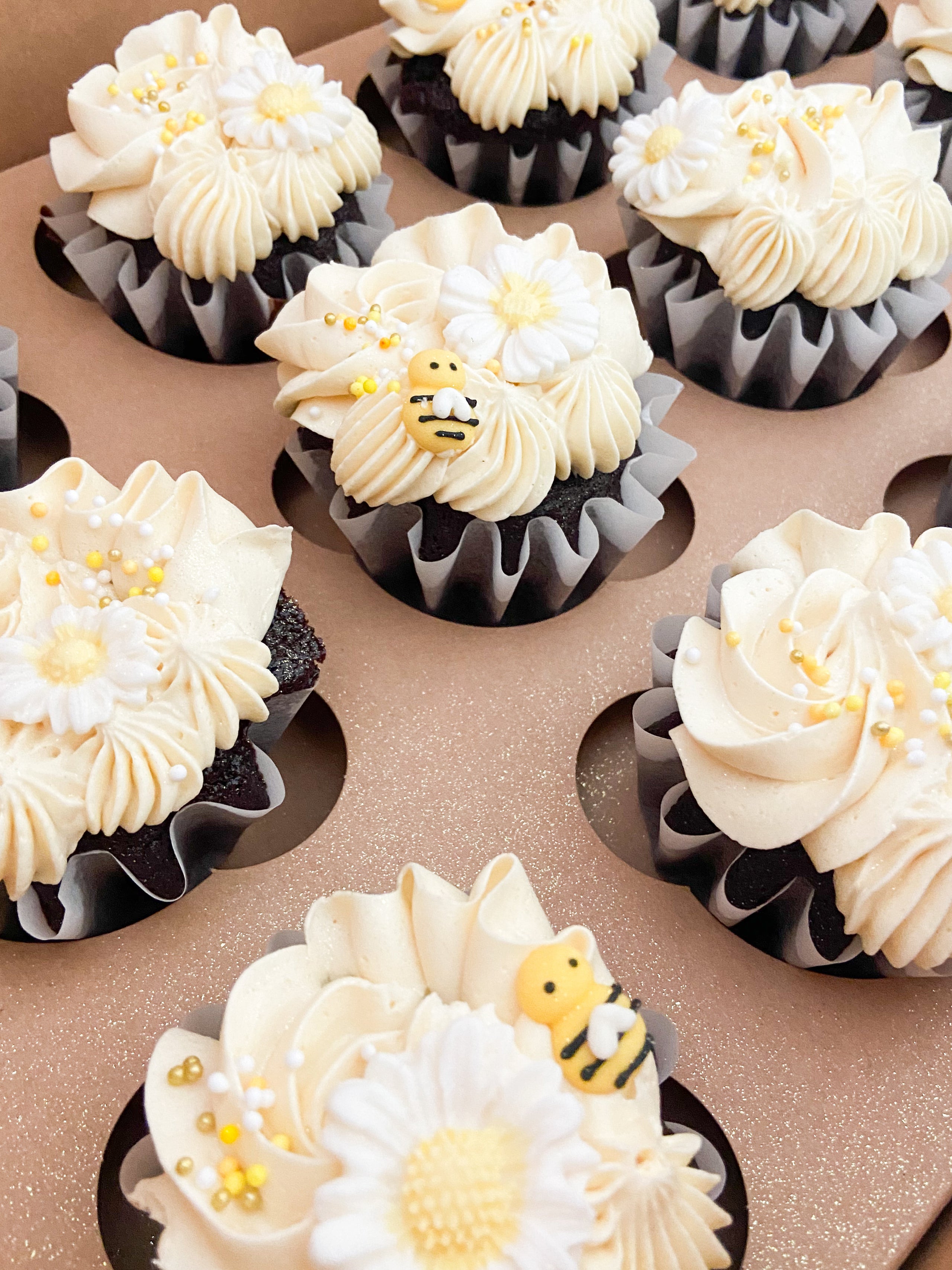 Buzzy Bee Cupcakes | Frosting Cakery